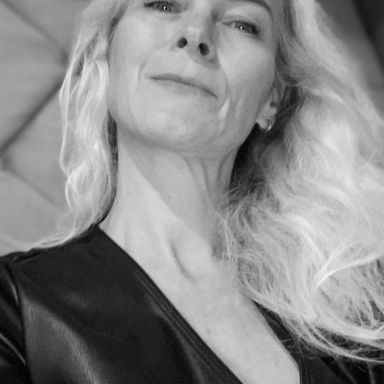 Nora Markwalder – Community – Republik