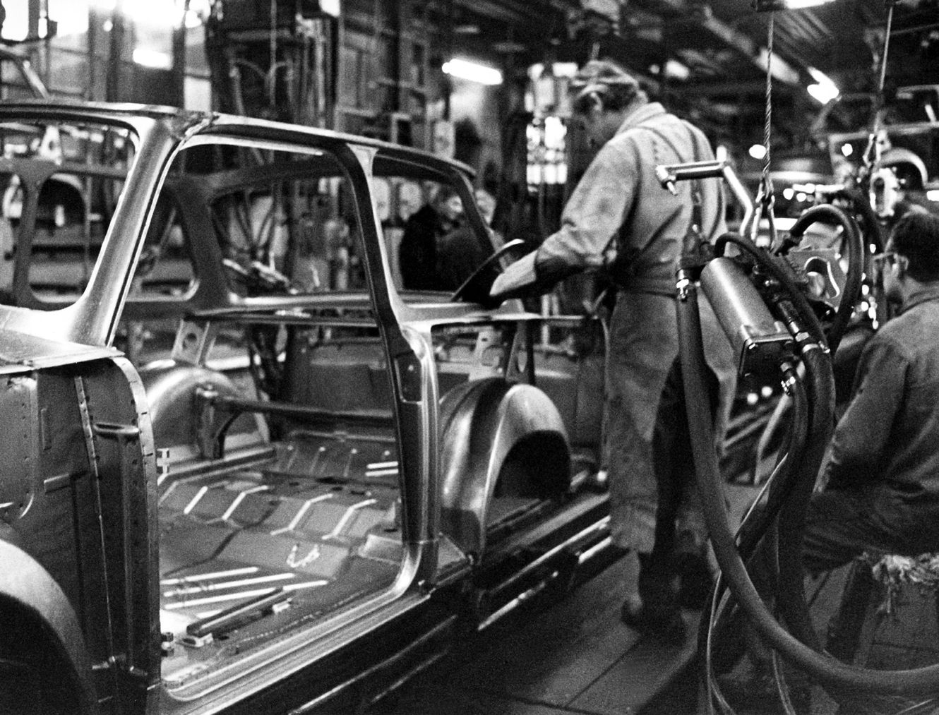 Wie eine Schweizer Bank zu DDR-Millionen kam – Republik